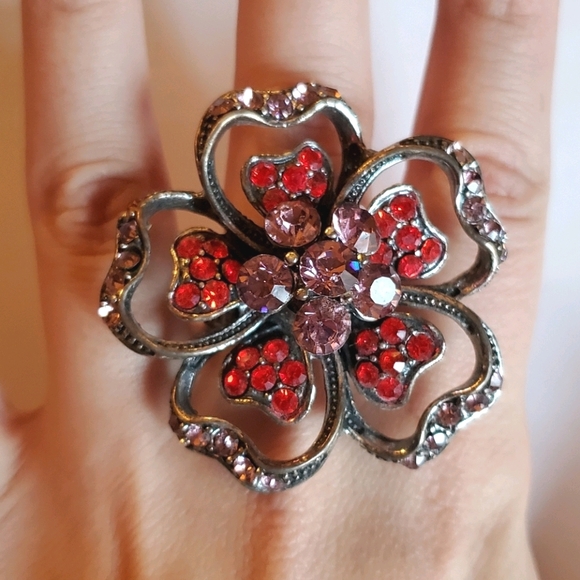 Vintage | Jewelry | Rare Vintage Chunky Flower Ring | Poshmark